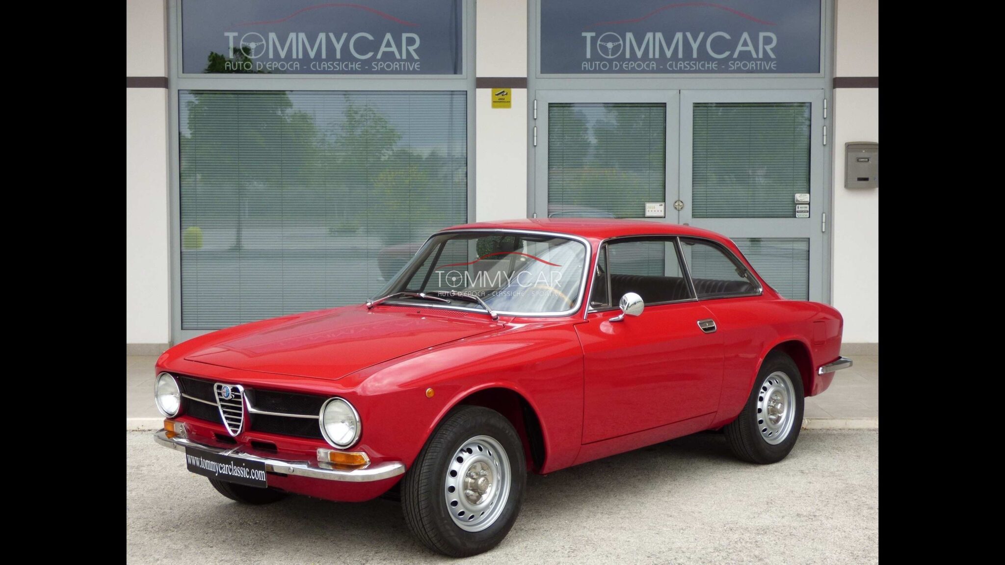 Alfa Romeo Junior: Traino per le Vendite in Italia e Francia